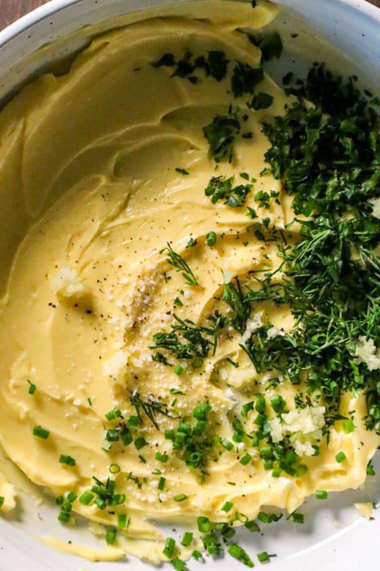 Easy Homemade Garlic & Herb Compound Butter with Dill & Chive