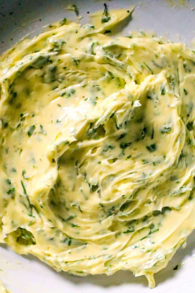 Easy Homemade Garlic & Herb Compound Butter with Dill & Chive