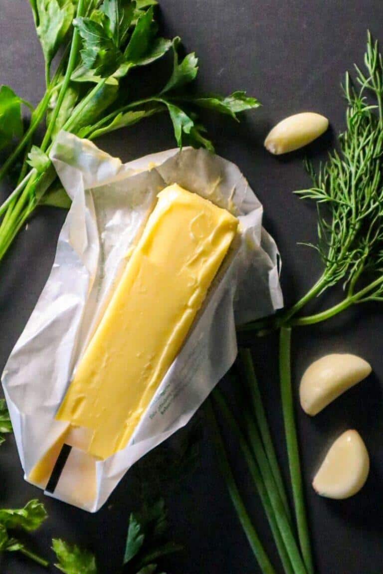 Easy Homemade Garlic & Herb Compound Butter with Dill & Chive