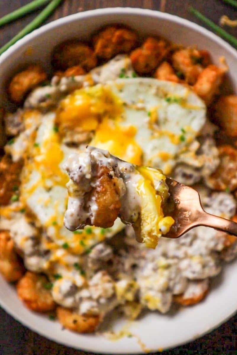 Southern-Style Breakfast Tater Tots with Sausage Gravy & Eggs - Must ...
