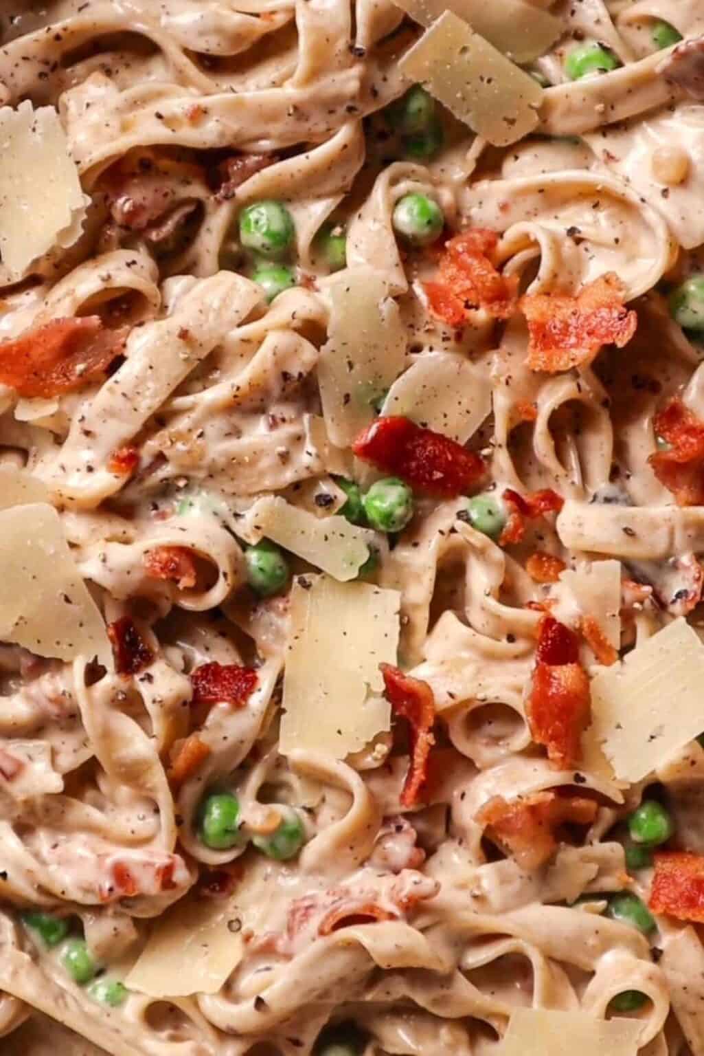 Cheesecake Factory Carbonara - Must Love Garlic